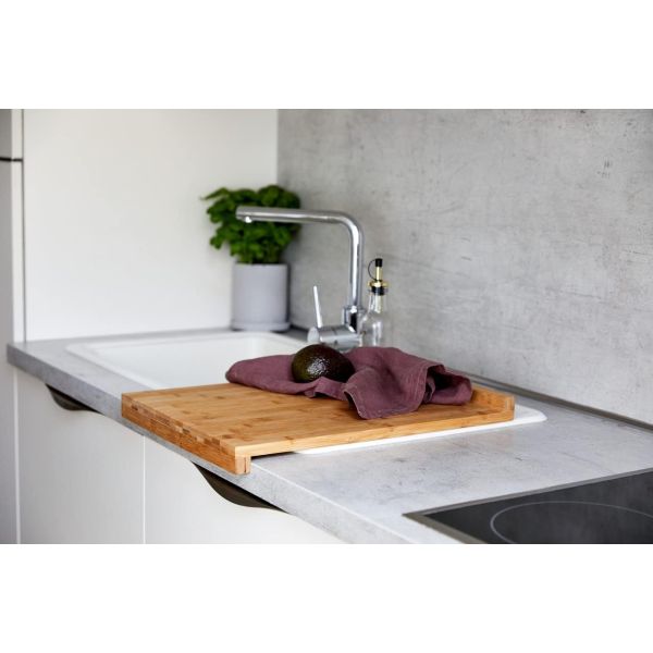 Natural Bamboo Non-Slip Cutting Edge Kitchen Board - The edge grabs ...