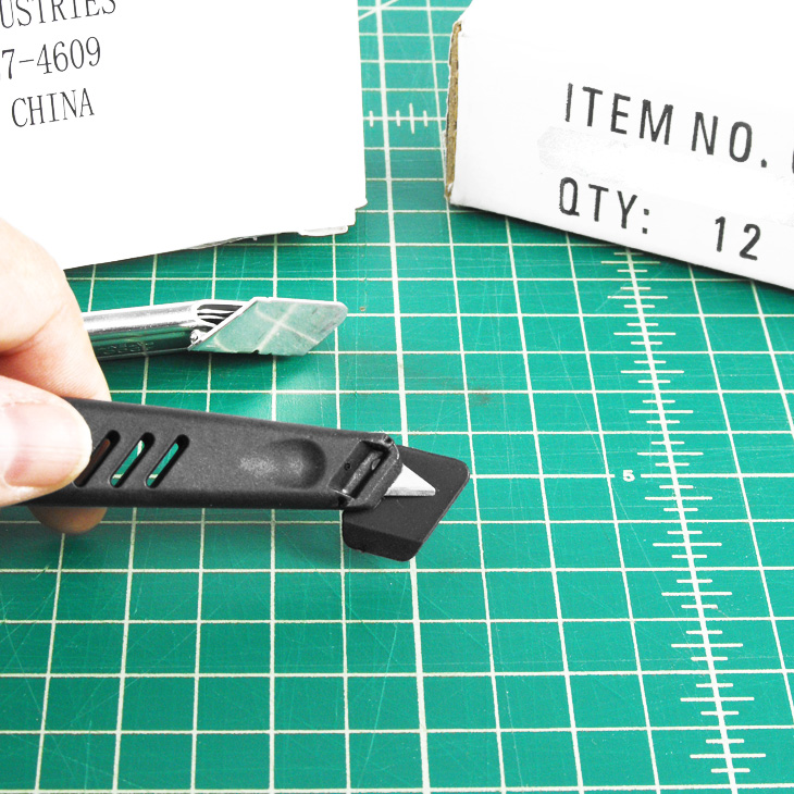 24 Pack of Refillable or Non Refillable Safety Box Cutters - 13 Deals